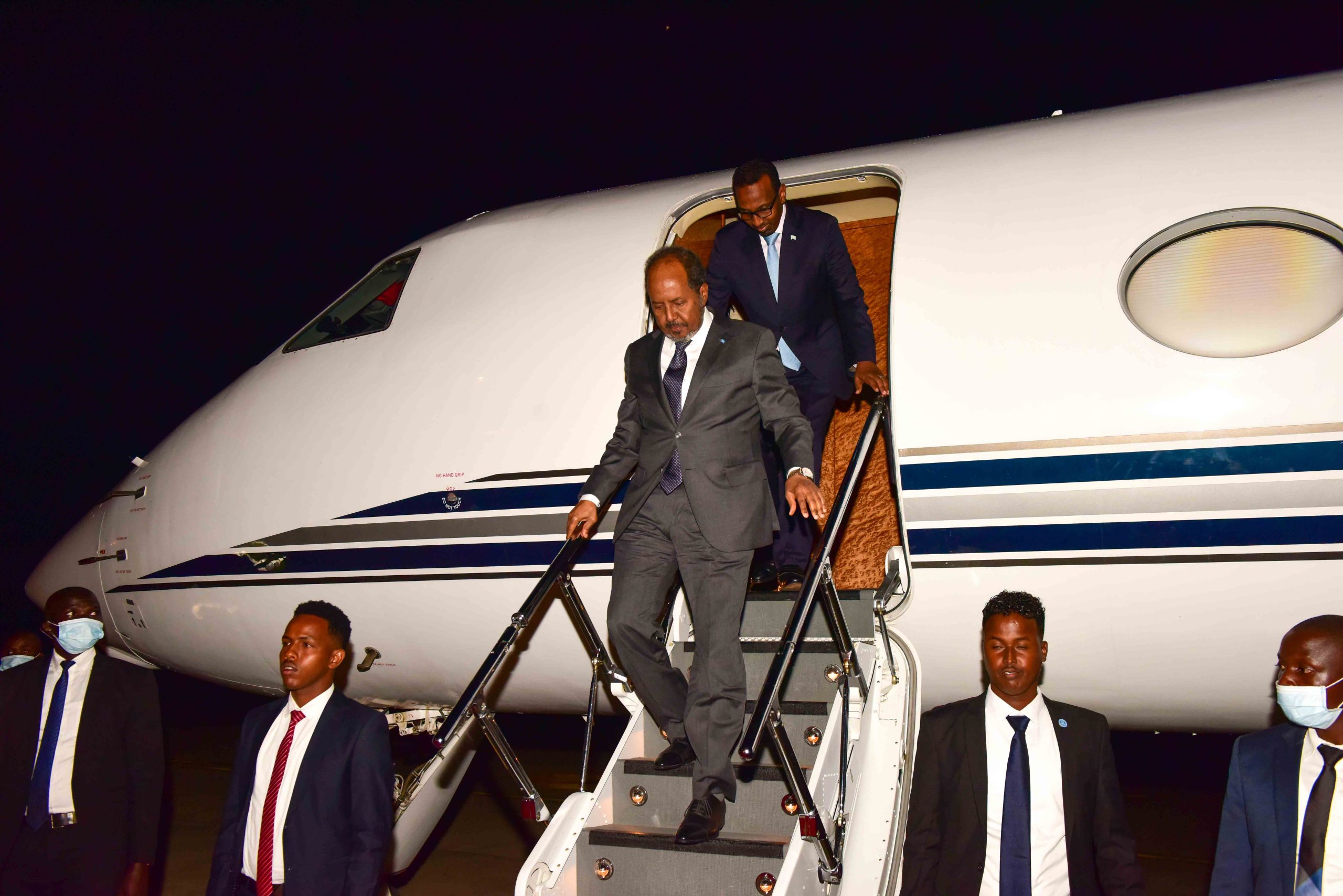 Somalia president in Uganda for pass out of trainees at Butiaba
