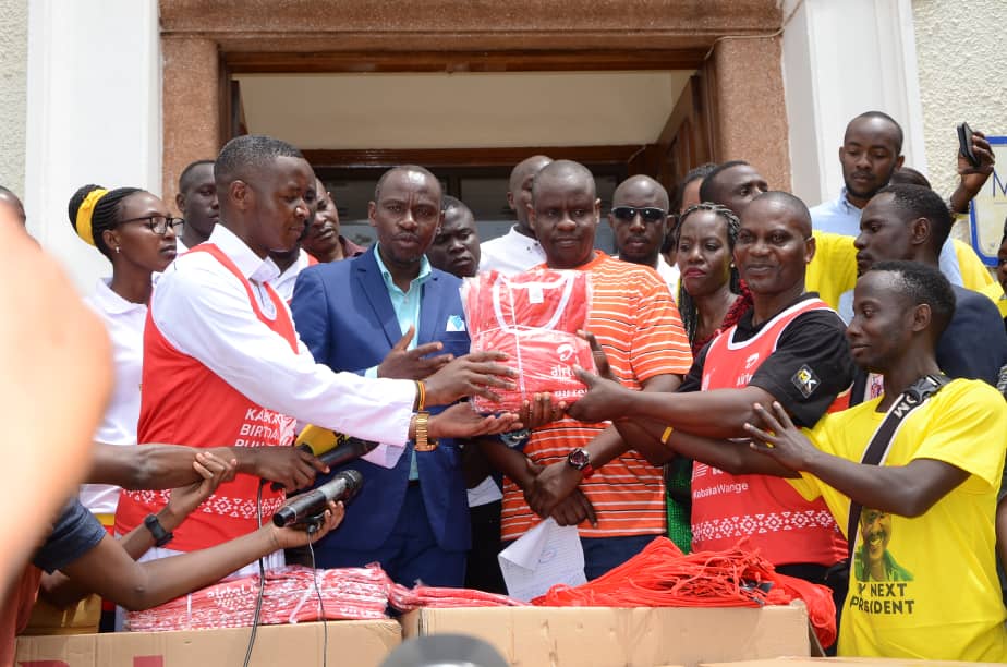 Kabaka Birthday Run: MK Movement buys 1000 kits to support HIV/AIDS ...