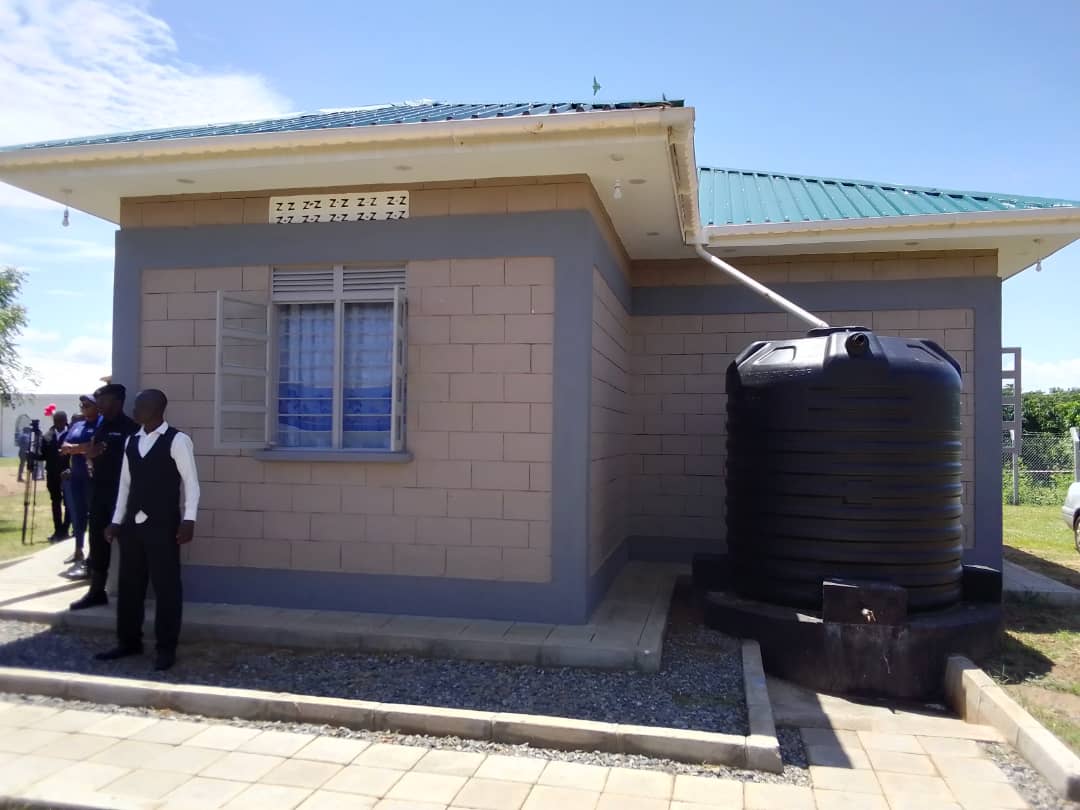 Minister Nyamutoro hands over modern homes to Tilanga oil project ...