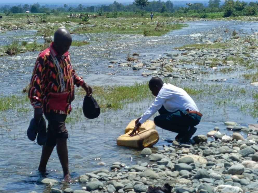 Busongora residents cry to Government over water issues - UG Standard ...