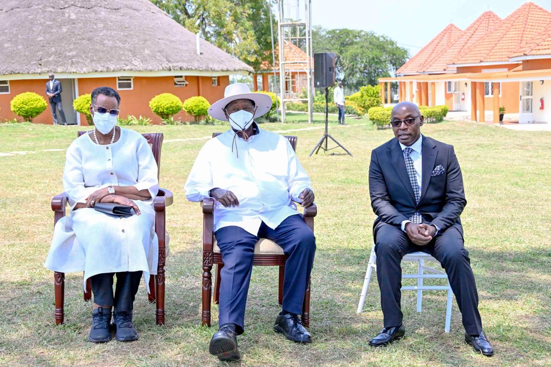 President Museveni Hails Judiciary as New Chief Justice Take Oath - UG ...